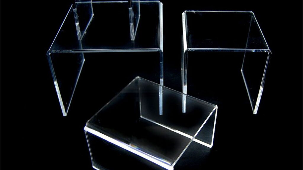 What Makes Acrylic Display Stands the Best Choice for Exhibitions?